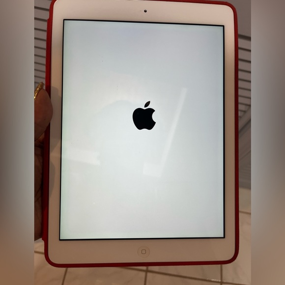 Apple | Tablets & Accessories | Apple Ipad St Gen | Poshmark